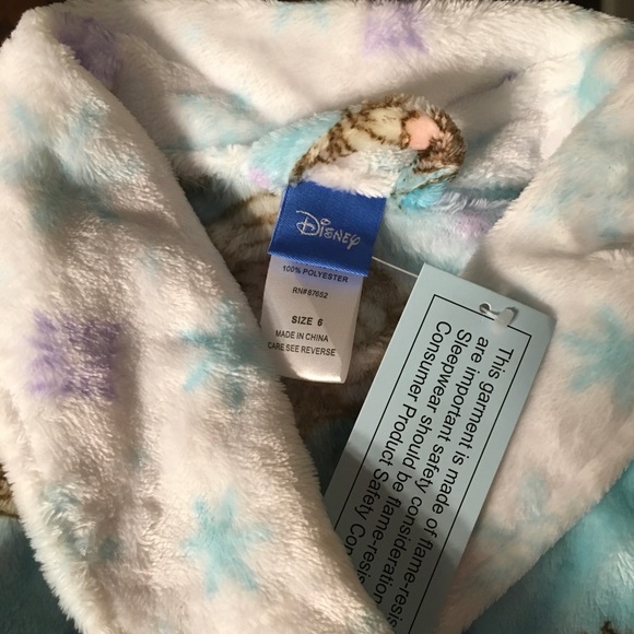Disney | Pajamas | Nwt Disneys Frozen Princess Elsa Robe | Poshmark